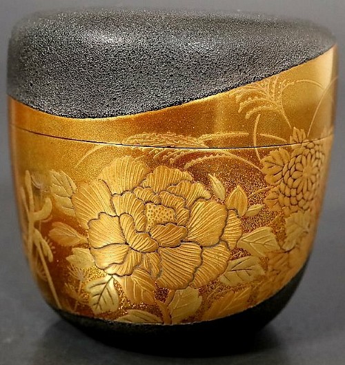 Wajima-nuri Tea Cadd With Shiki Kusabana Makie - Japanese Tea Mart Rikyu